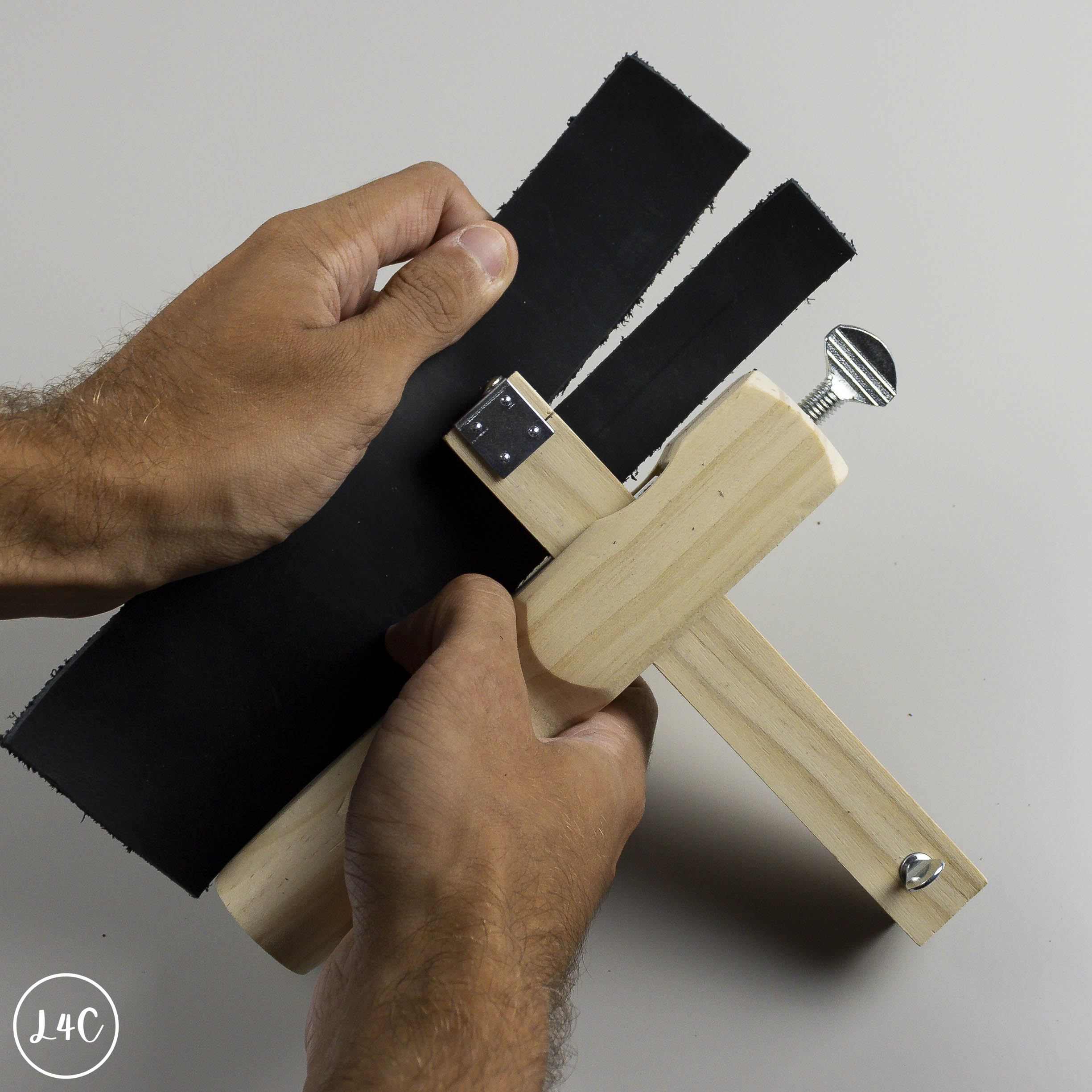 Leather Handheld Strap Cutter for Easy Leatherwork - Leather4Craft